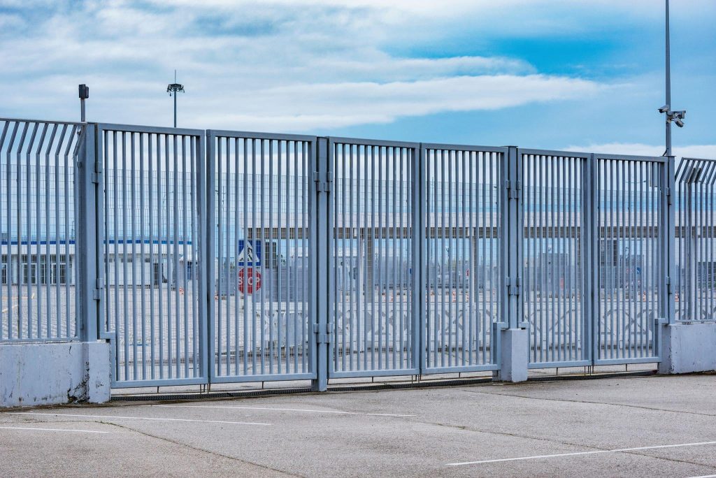 Industrial Gates – DMAN STEEL FAB